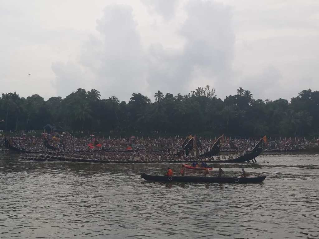 Onam Special Aranmula Boat Race at Pathanamthitta, Kerala - Kuntala's ...